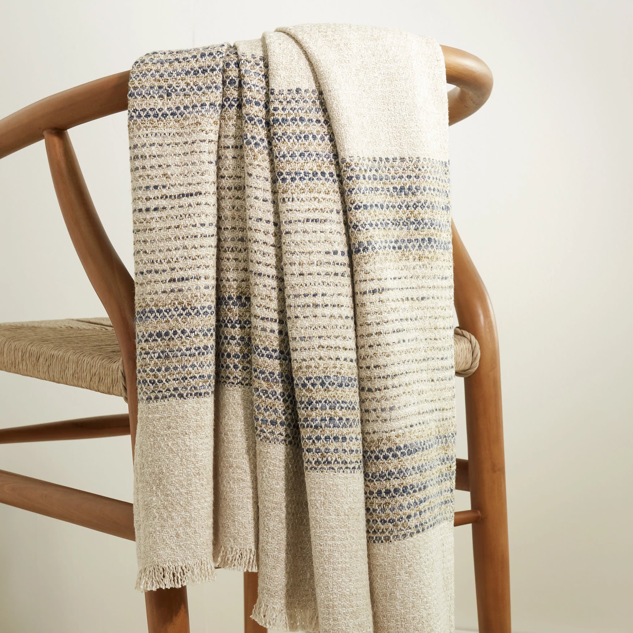 Cielo Stripe Blue Throw – Annie Selke