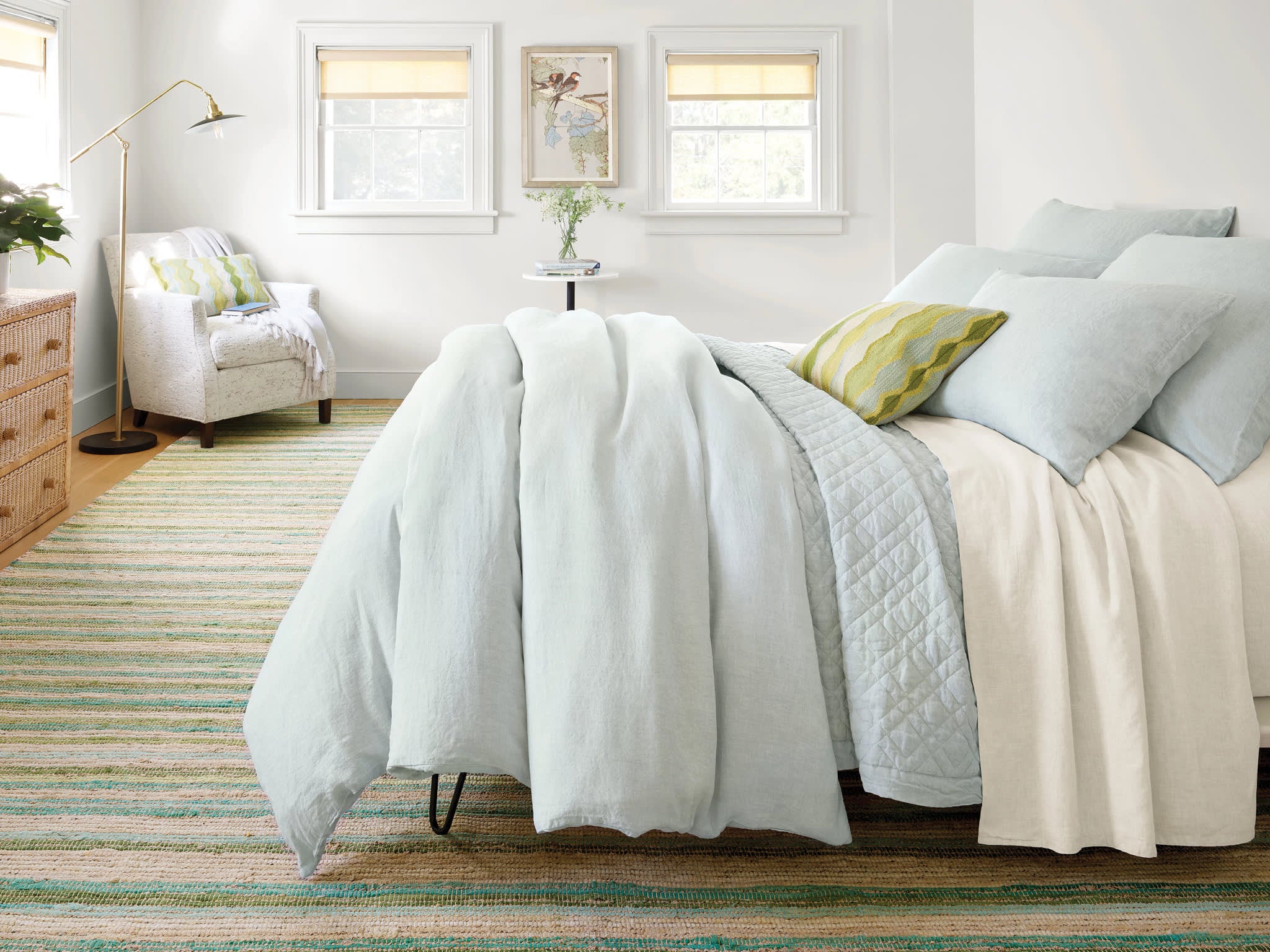 Washed Linen Sky Quilt – Annie Selke