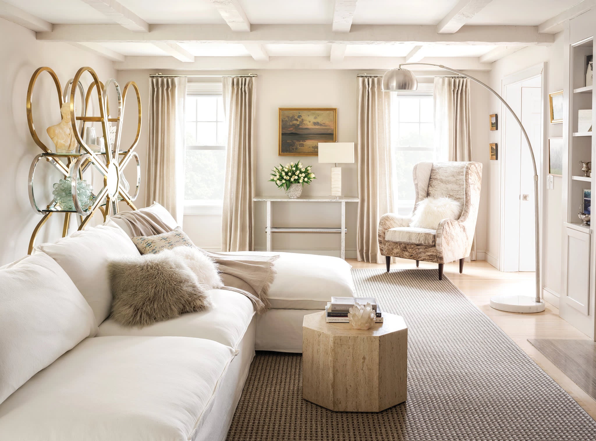 White Hollingsworth Slipcovered Sofa – Annie Selke