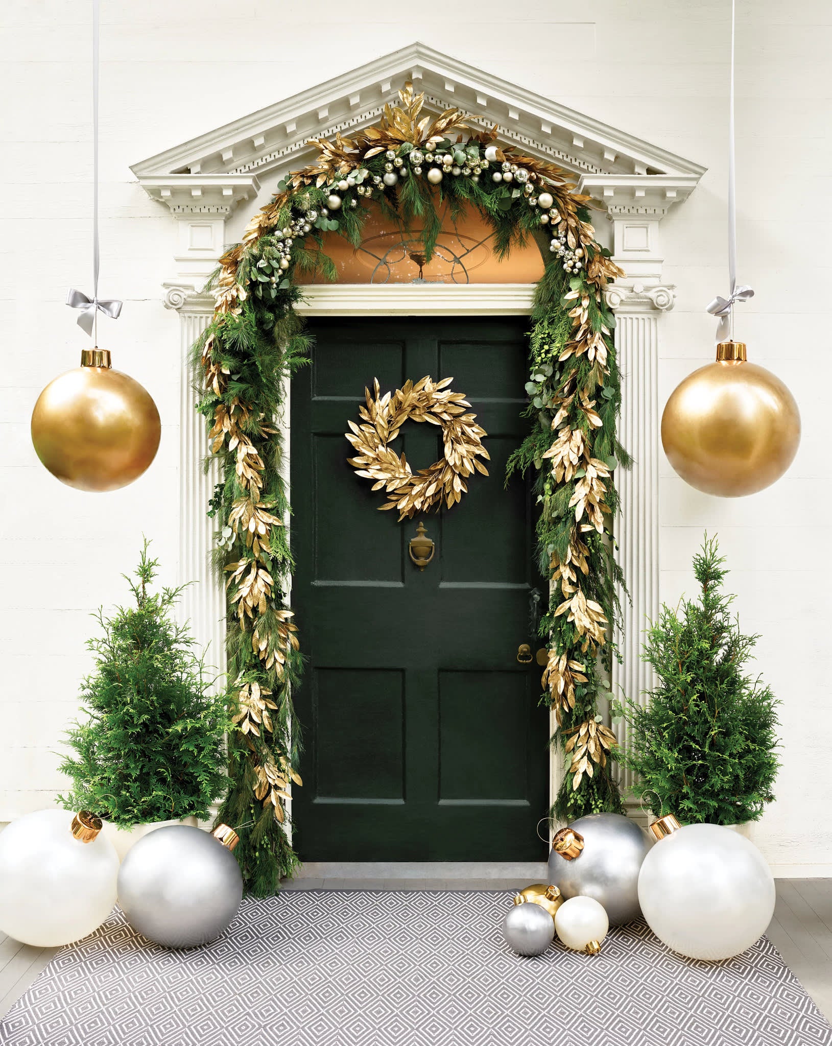 Holiball Inflatable Ornament | Silver – Annie Selke