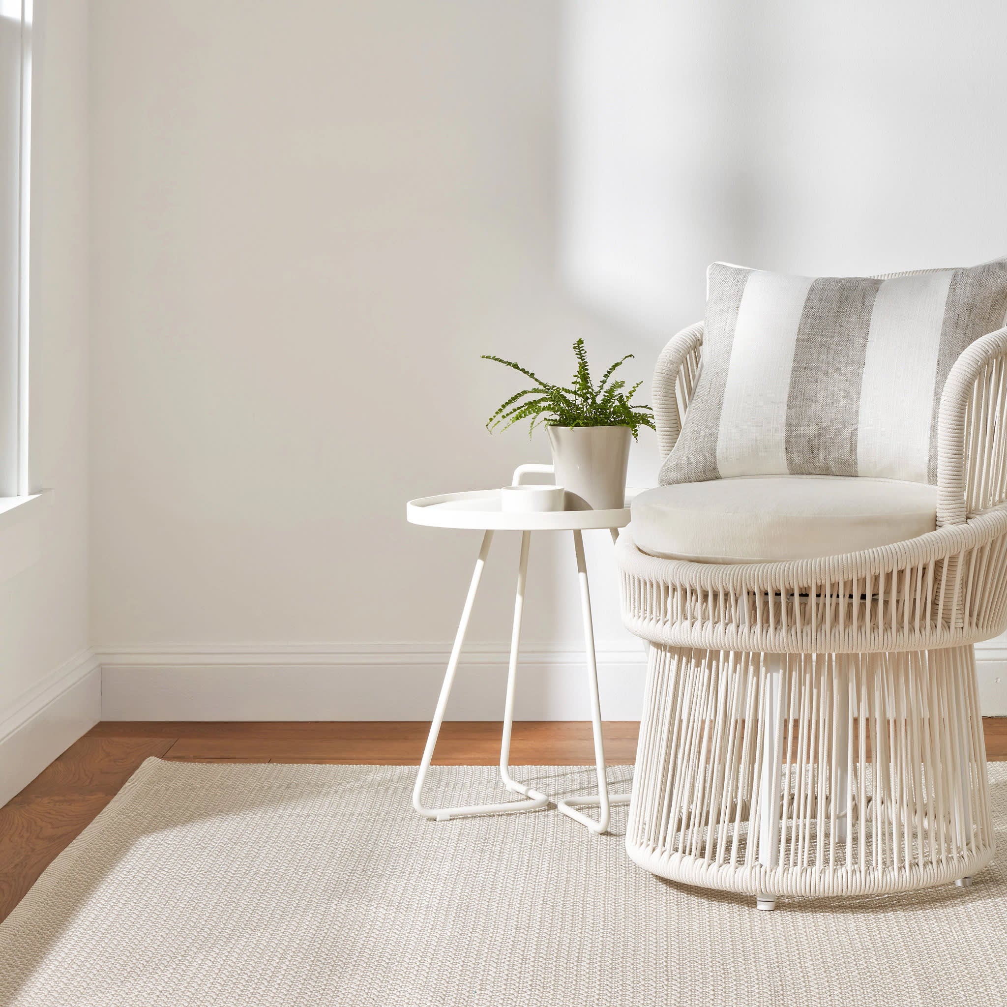 White On The Move Side Table – Annie Selke