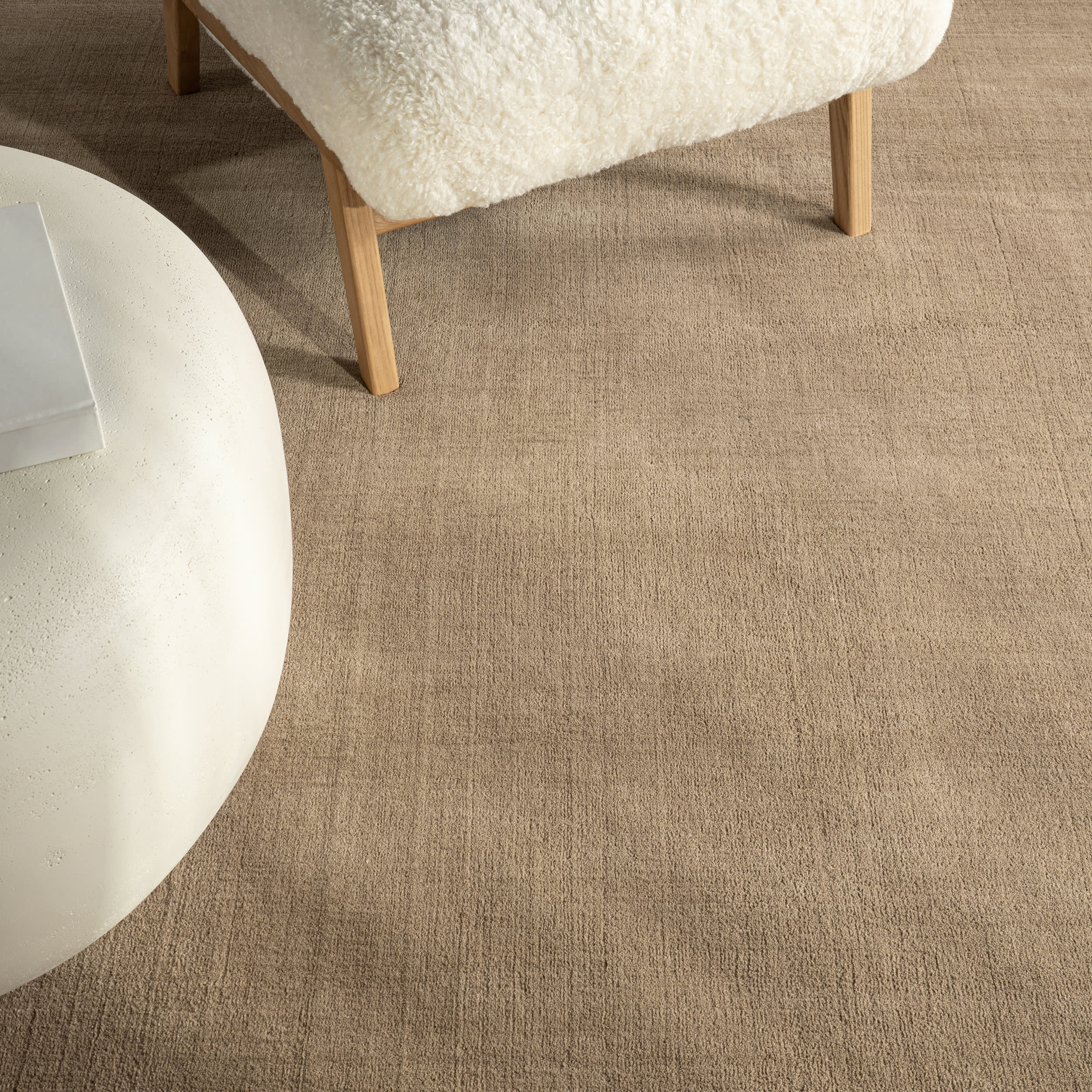 Arrel Speckled Wool-Blend Rug | Fawn – Annie Selke