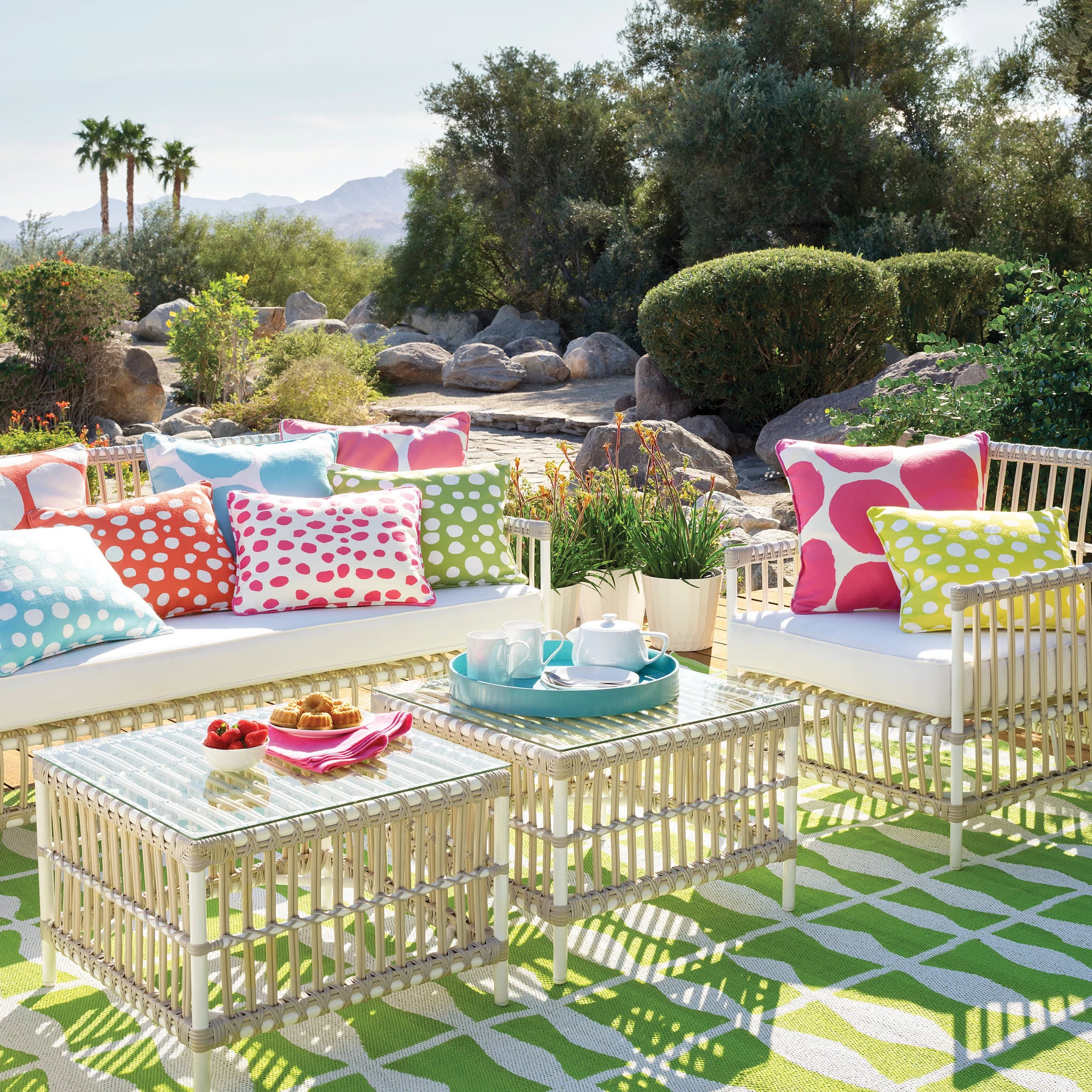 Mamau Outdoor Side Table | Dove White – Annie Selke