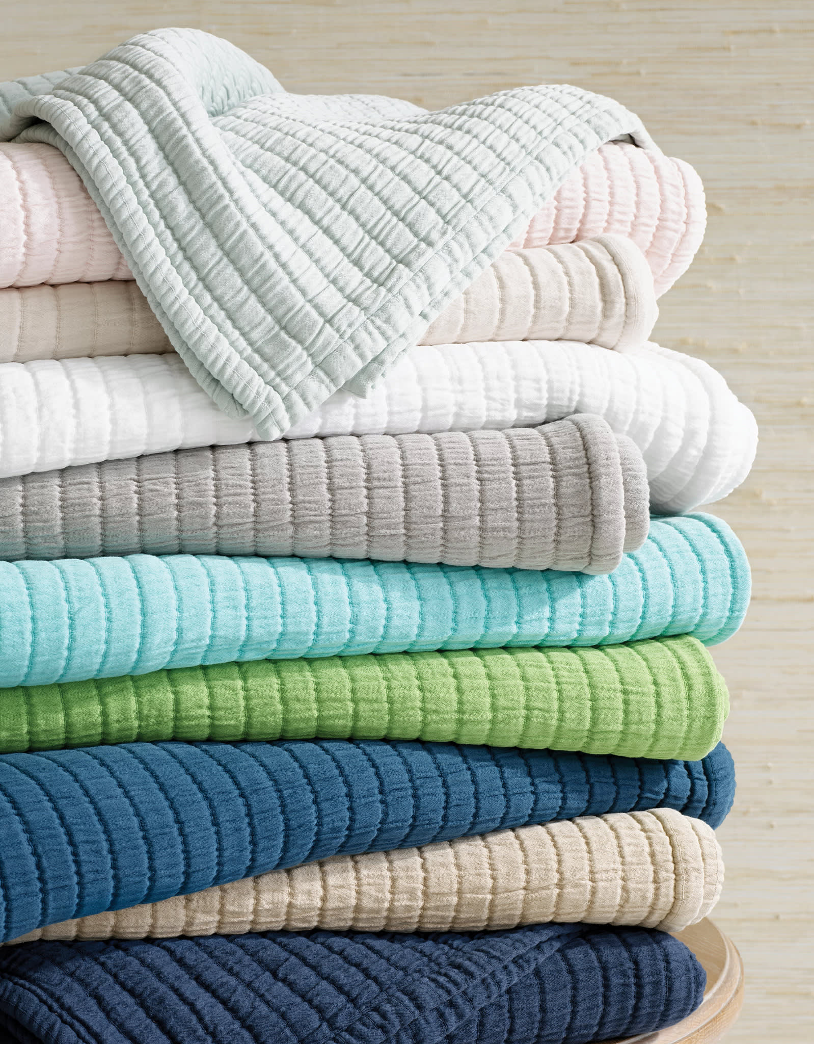 Boyfriend Ivory Matelasse Coverlet – Annie Selke