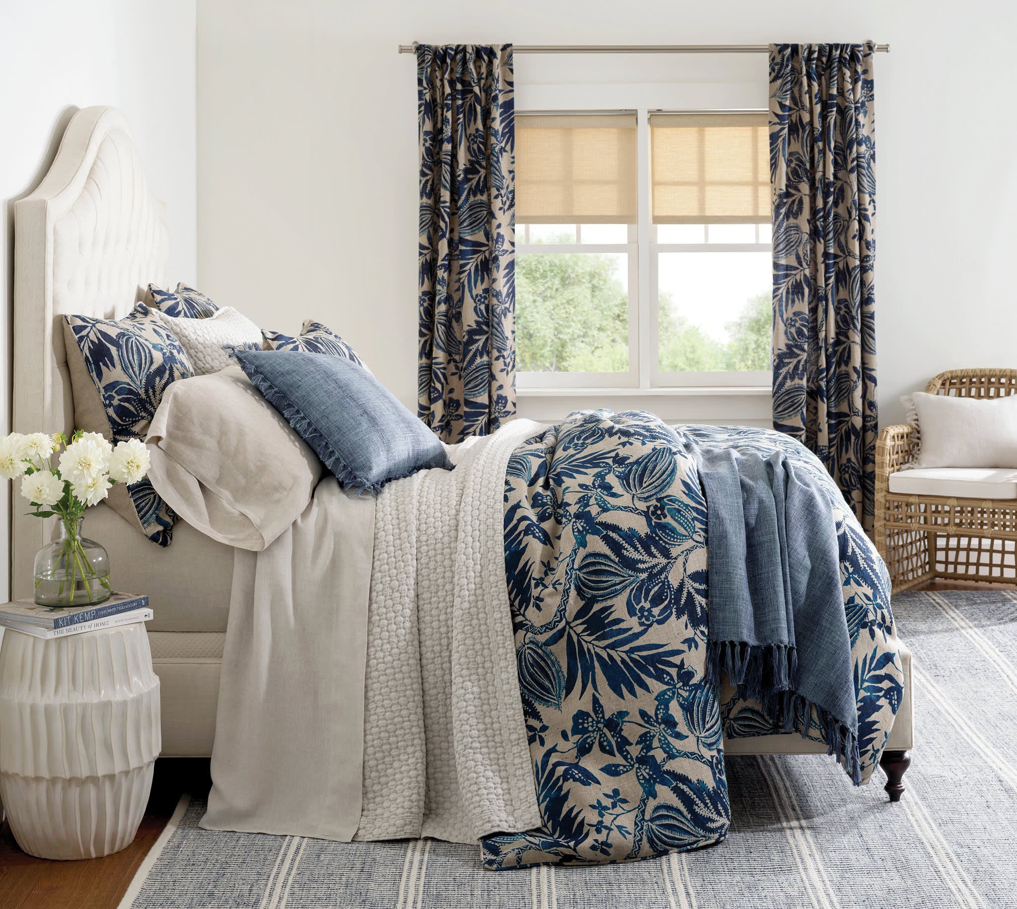 Lodi Matelasse Coverlet | Sand – Annie Selke