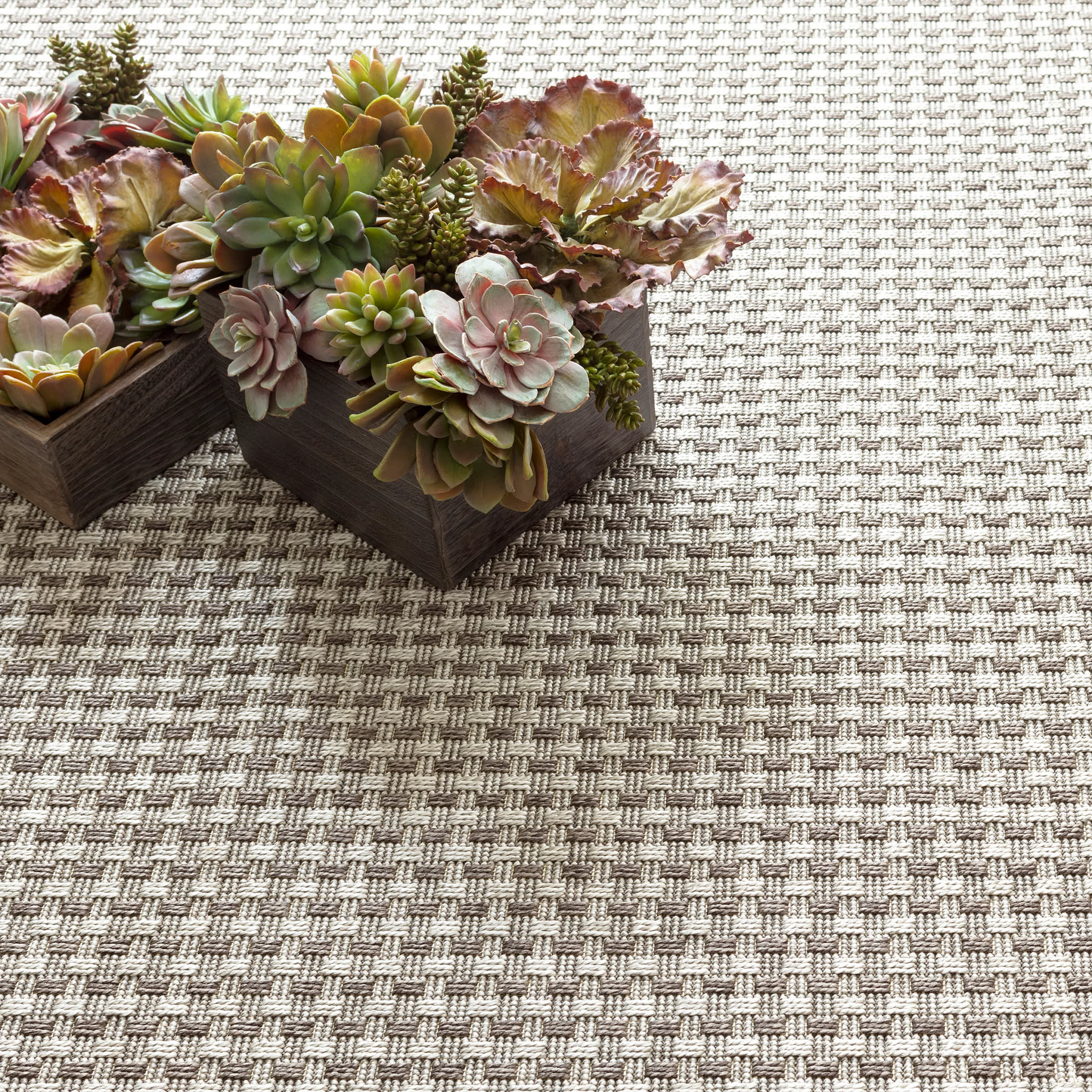 Sycamore Greige Indoor/Outdoor Rug Swatch With Attached Rug Pad – Annie ...