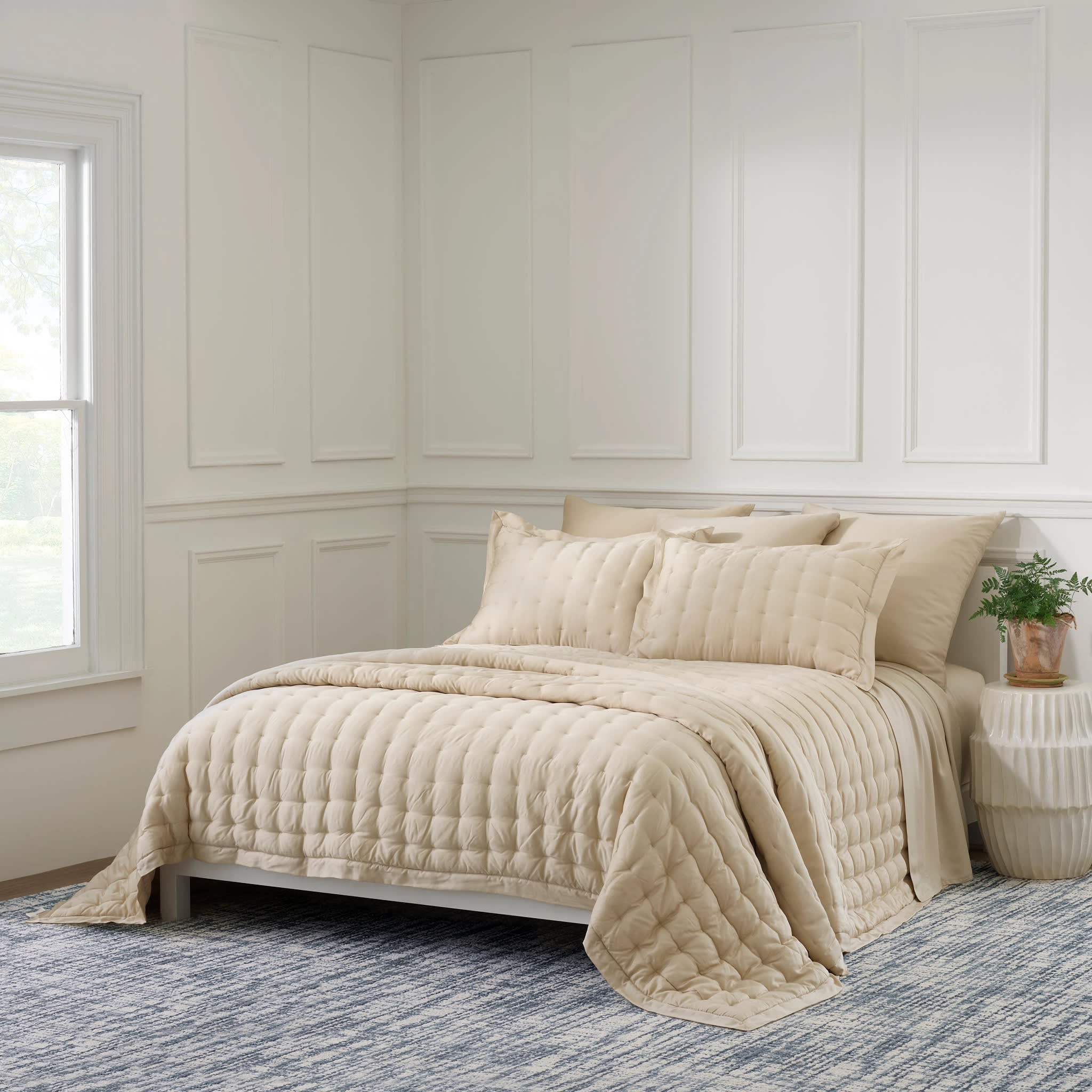 Silken Solid Sand Puff – Annie Selke