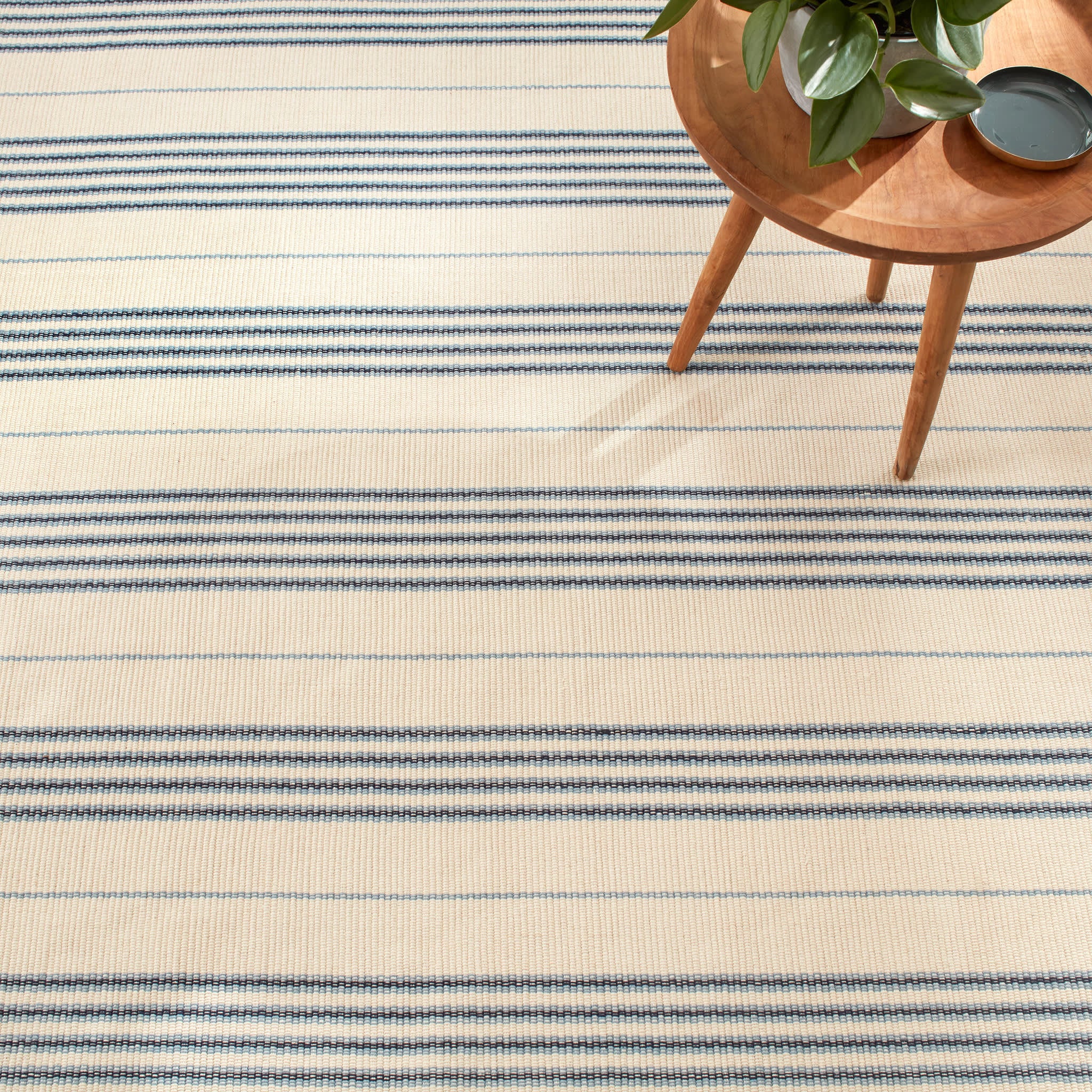 Conway Handwoven Cotton Rug | Blue – Annie Selke